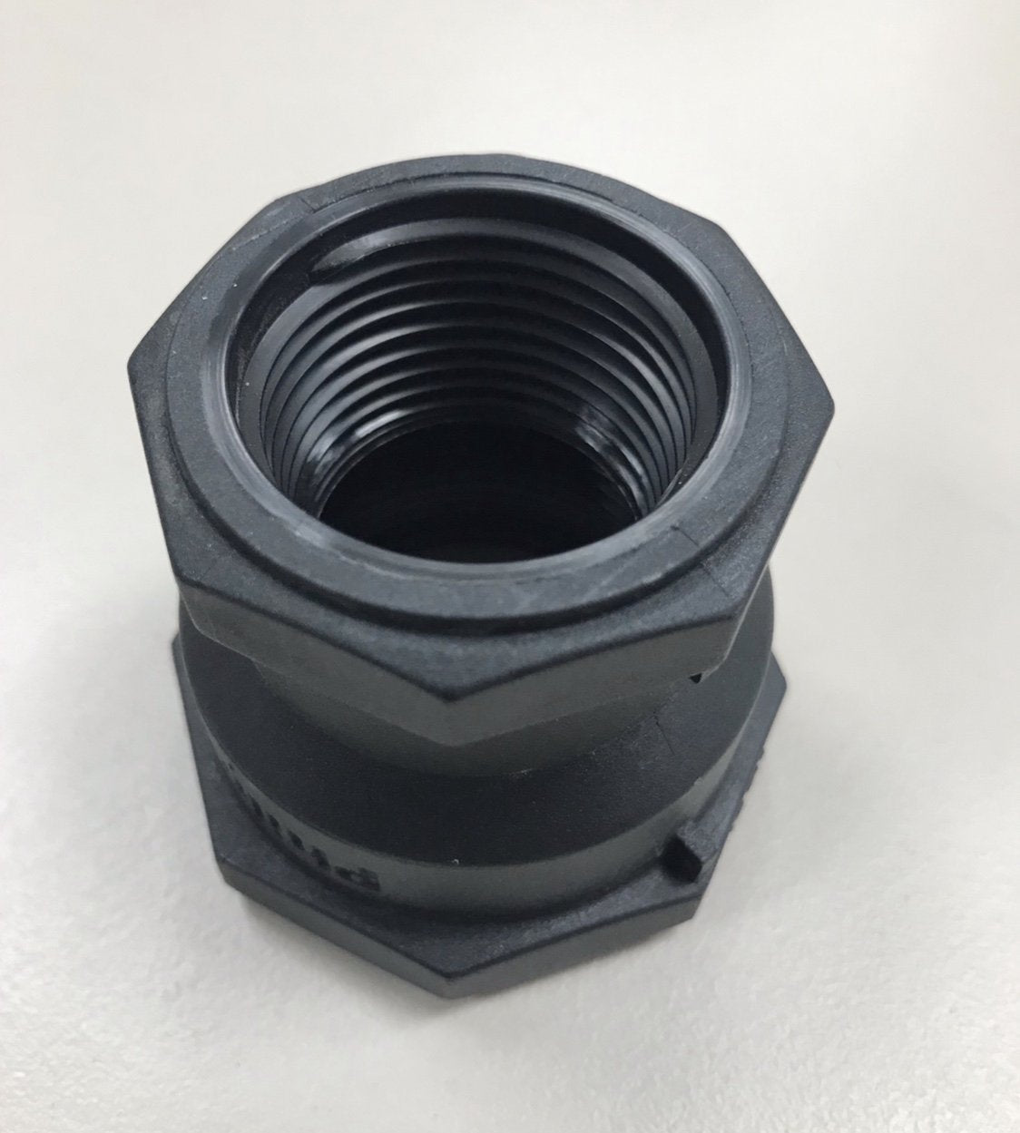 Poly Red Socket 32 X 25mm BSP (90434300)